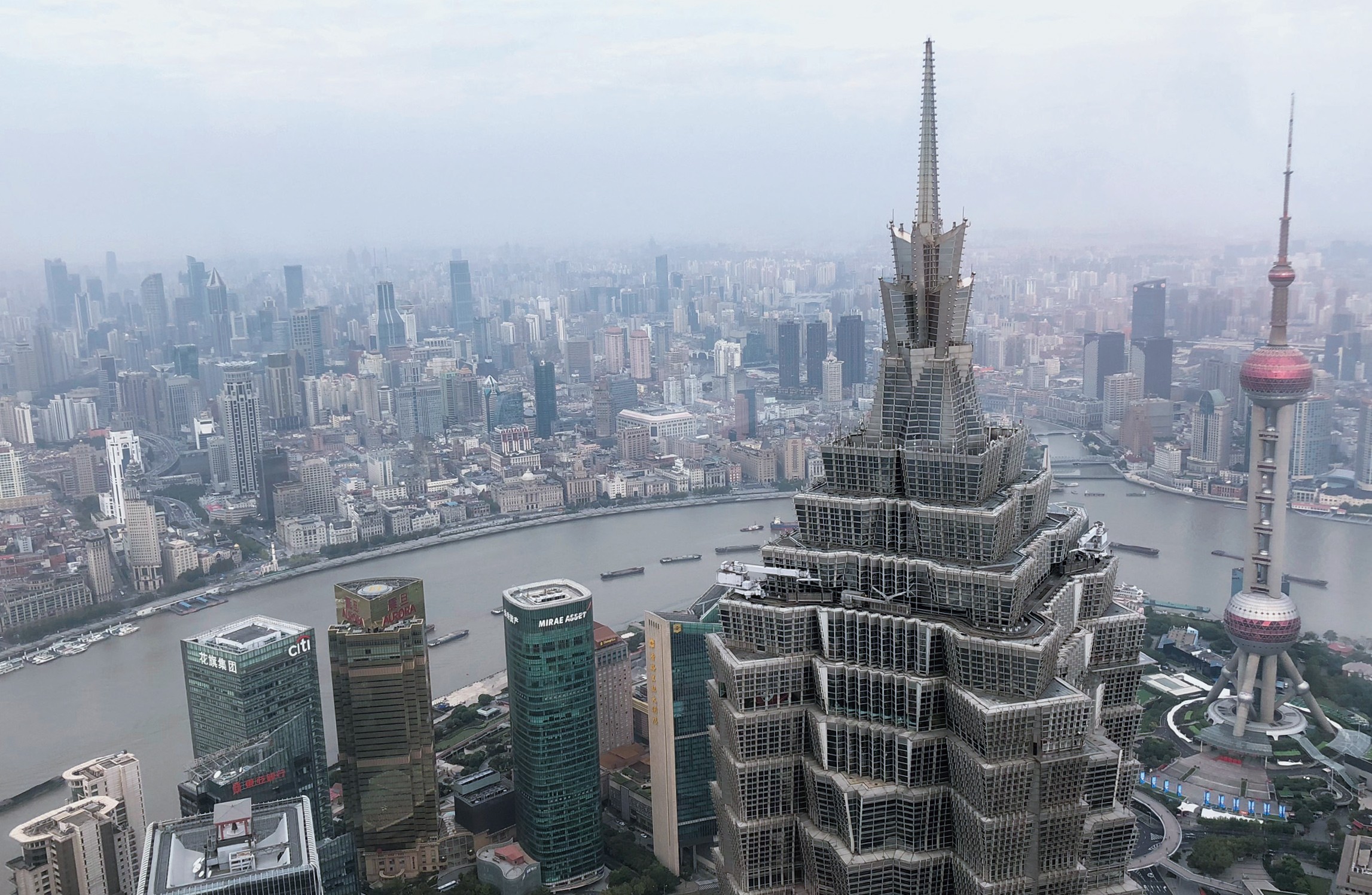 이강호의 생각 여행(15) 상하이의 마천루와 사냥꾼 이야기