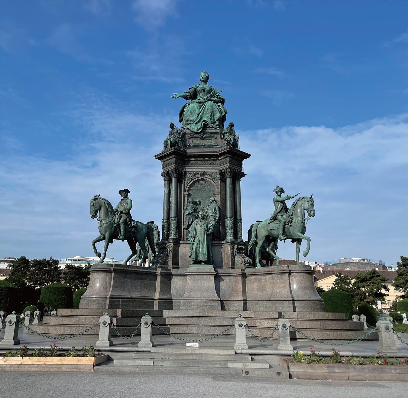 이강호의 생각 여행(56) 합스부르크 왕가의 흥망과 글로벌 리더십